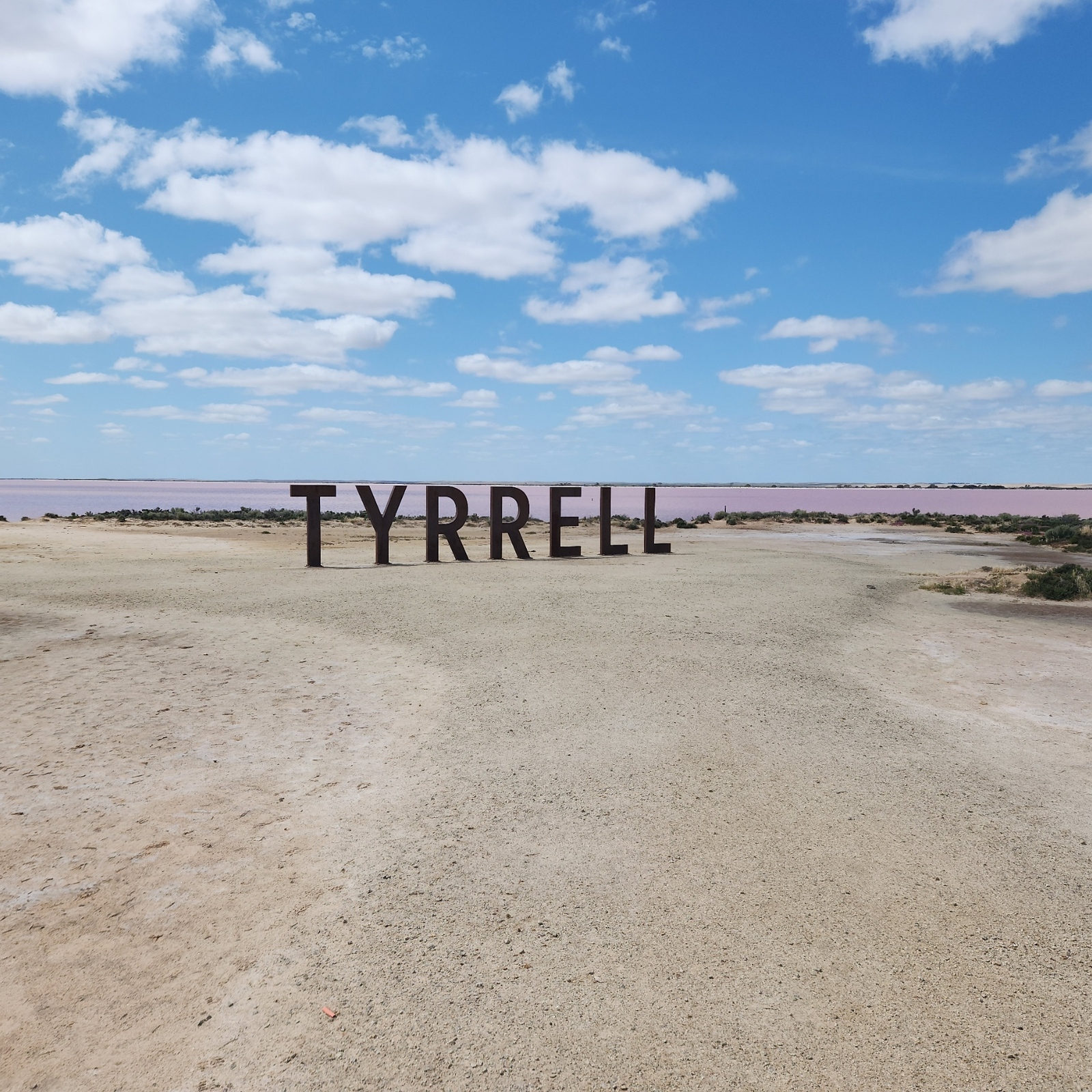 LAKE TYRRELL - berriwillock.vic.au